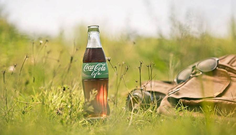 Coca-Cola deixa rótulo verde para lançar produto "mais natural" - InfoMoney