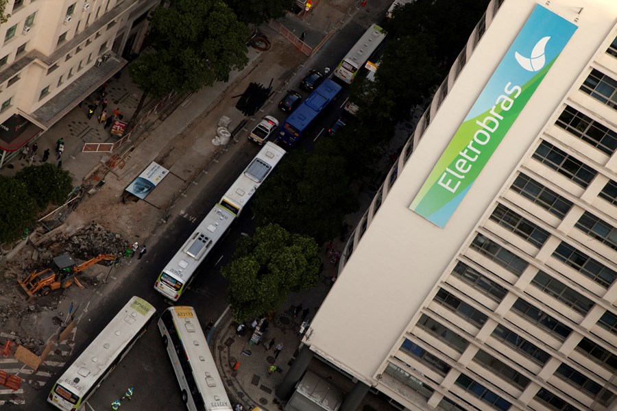 Eletrobras (ELET3;ELET6): lucro líquido aumenta 16% no 2º trimestre ...