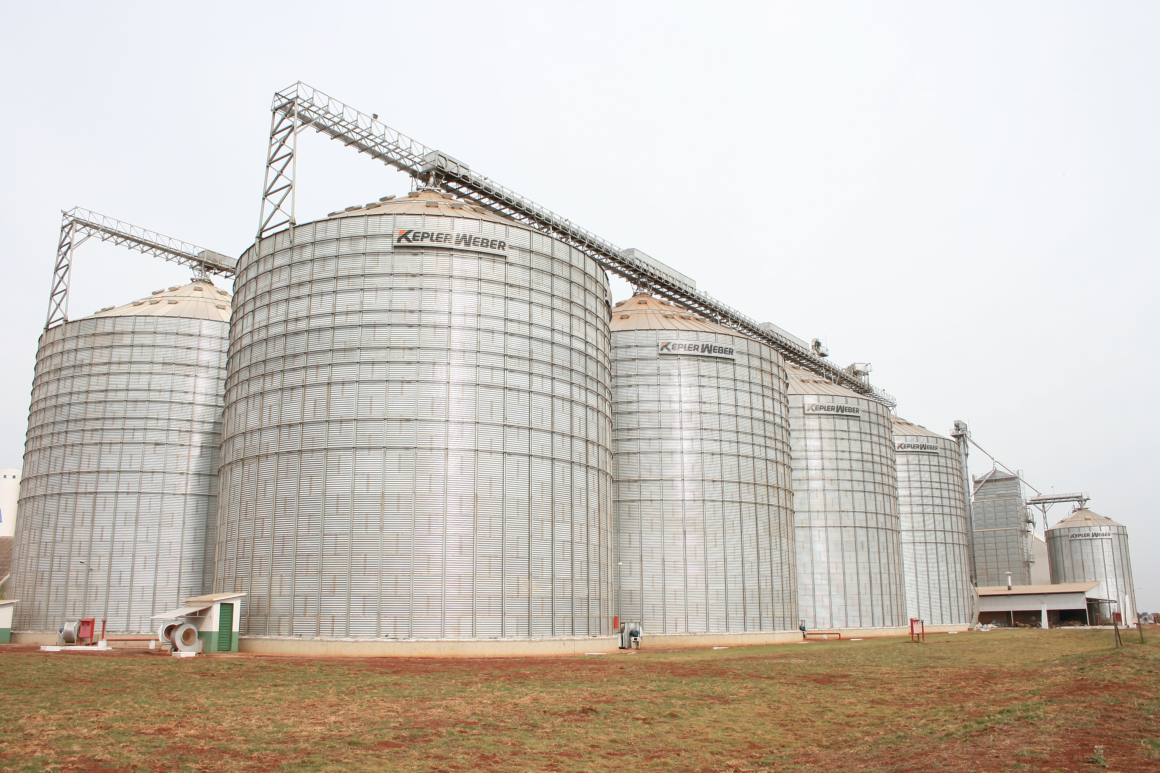 Kepler Weber monta projeto de armazenagem de milho na Venezuela