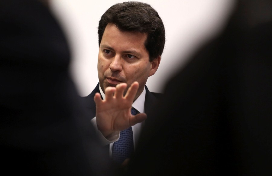 Saída inesperada de Caffarelli do comando da Cielo é negativa em meio ...