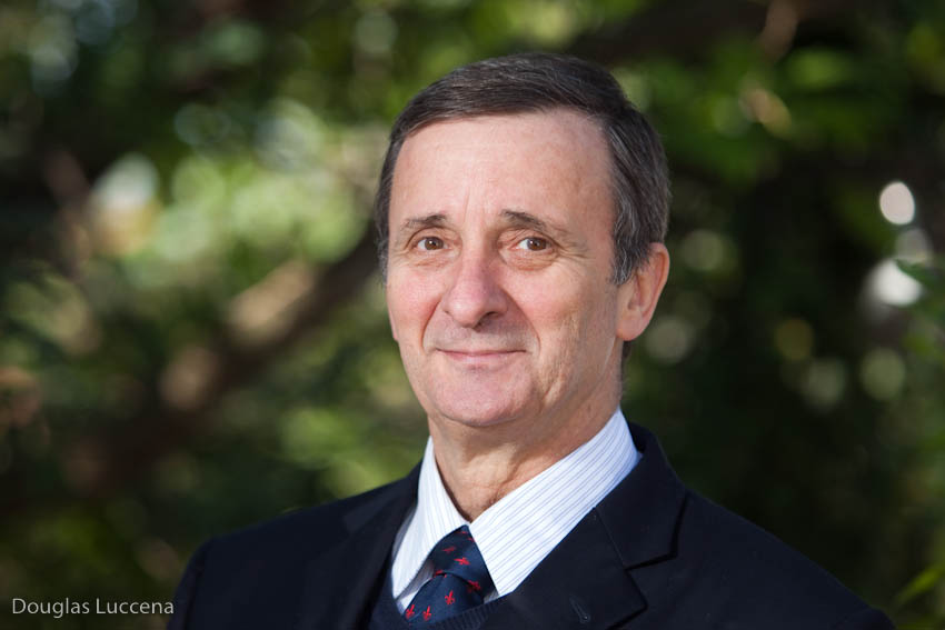 Com crescimento “chocho”, Brasil está refém do curto prazo, diz Troster