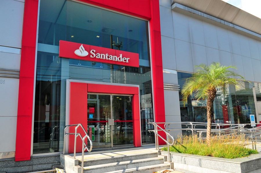 Santander Brasil tem lucro gerencial 37,3% maior no 1º trimestre