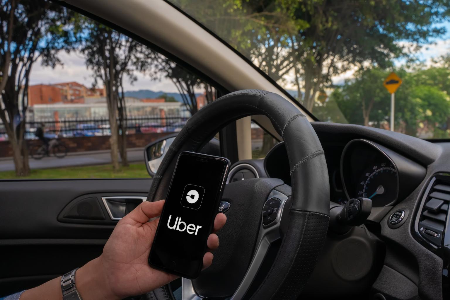 Uber Flash é lançado no Brasil para envio de objetos pessoais
