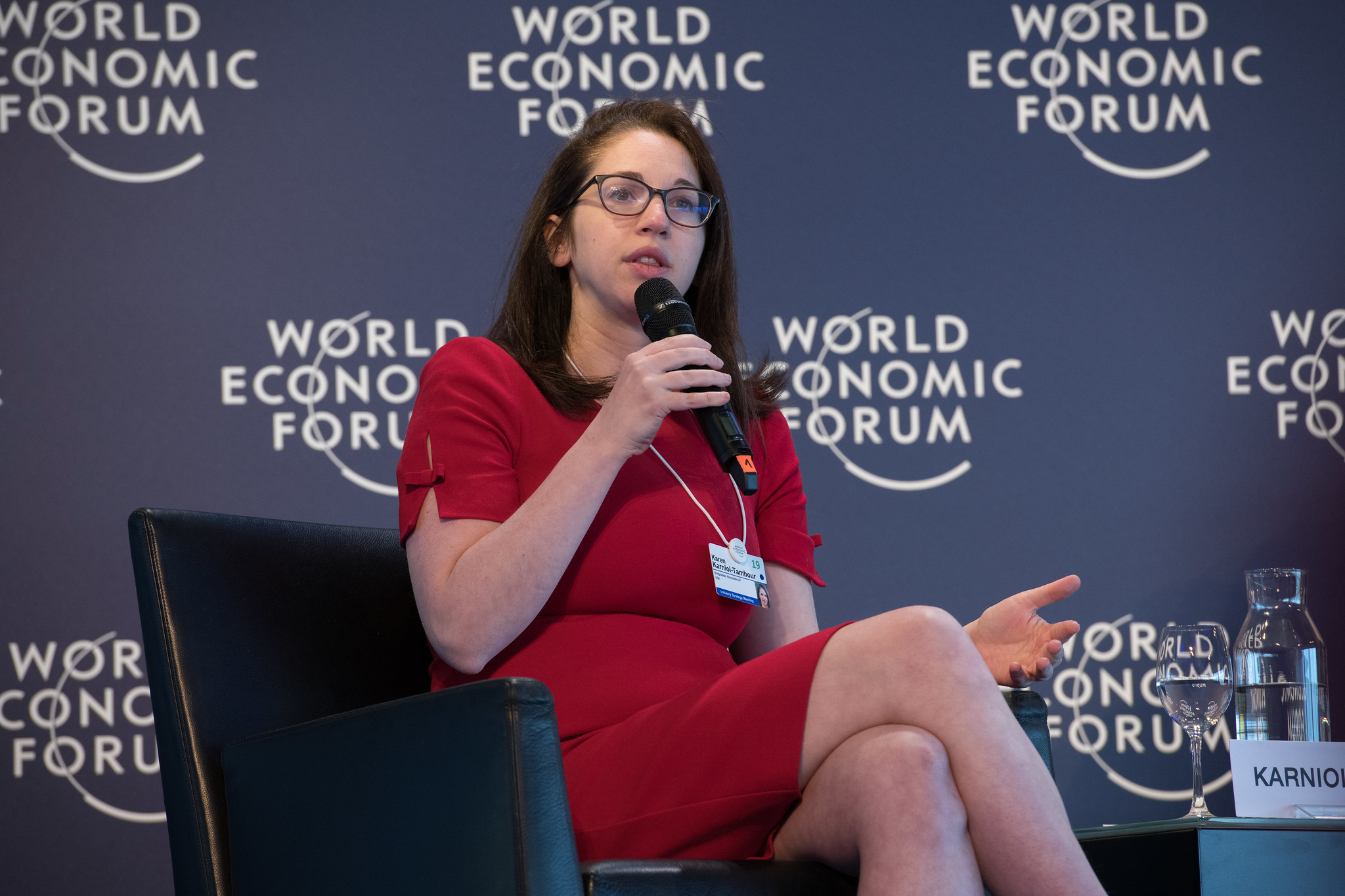 Gestora de Ray Dalio, Bridgewater passará a ter Karen Karniol-Tambour ...