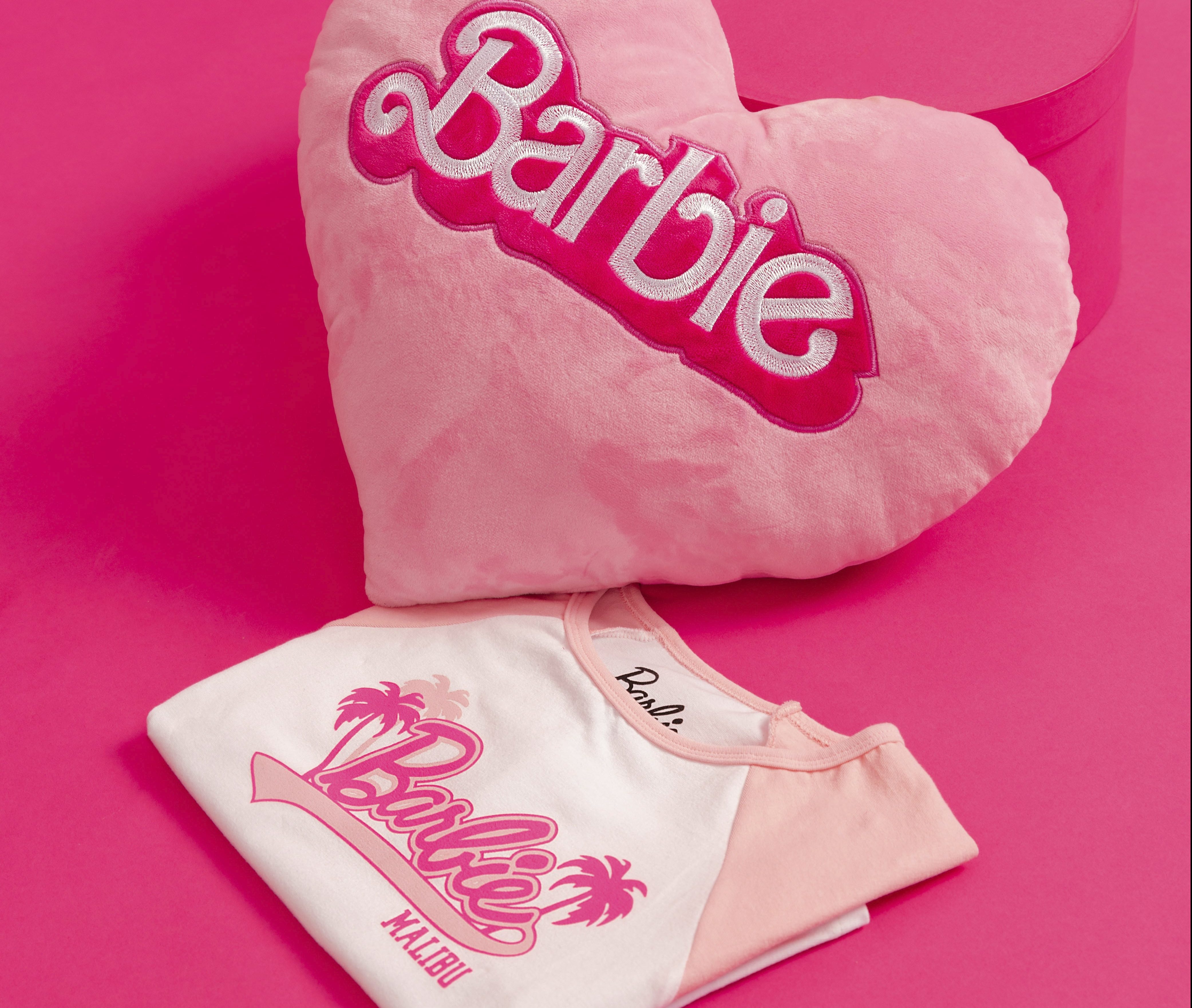 Marcas surfam onda cor-de-rosa da Barbie para impulsionar vendas