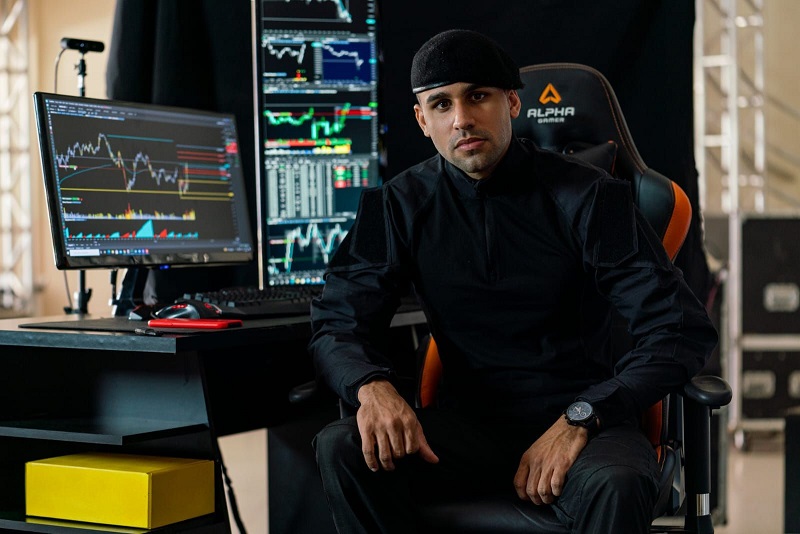 Policial Militar day trader cria método próprio, aprende a controlar a ...