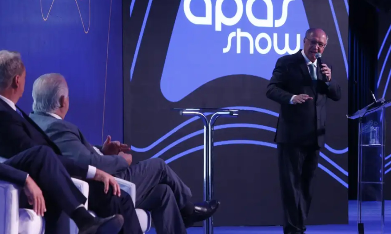 Alckmin: “Não faltarão recursos para apoiar a reconstrução do Rio ...