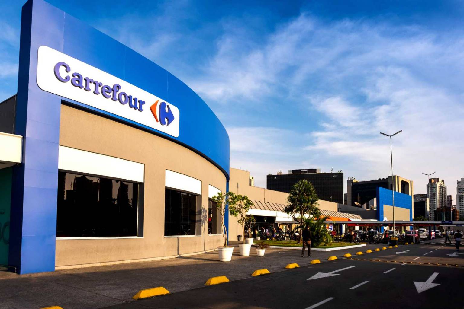 Carrefour anuncia plano estratégico até 2030 e mira market share de 20% ...