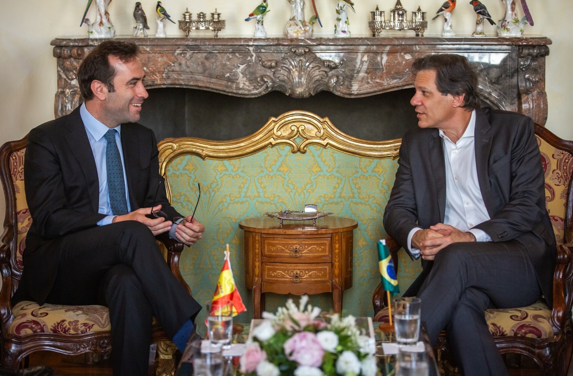 Haddad diz que levará “abraço de Lula” ao papa Francisco em reunião no ...