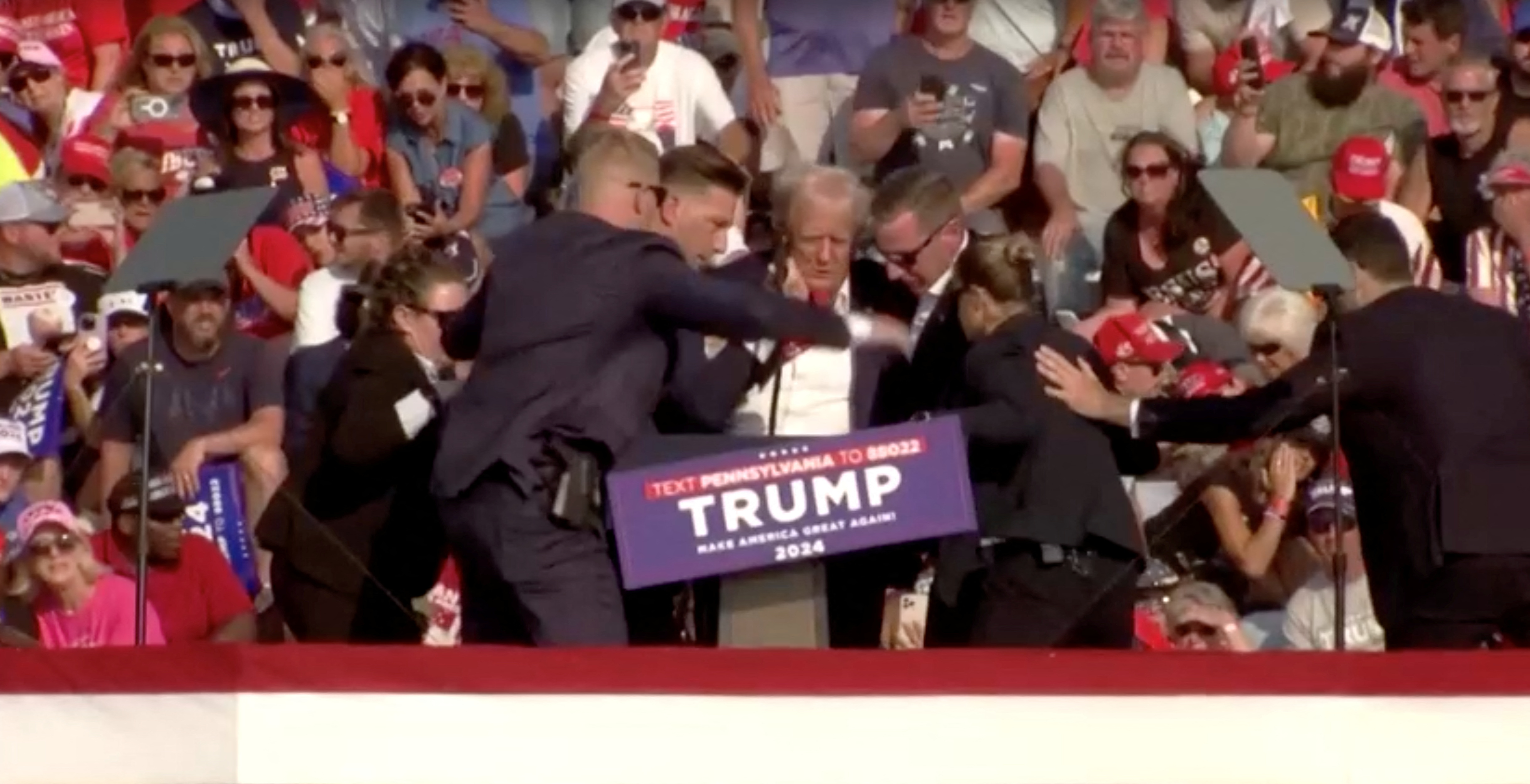 Trump diz que bala “perfurou a parte superior da orelha direita”