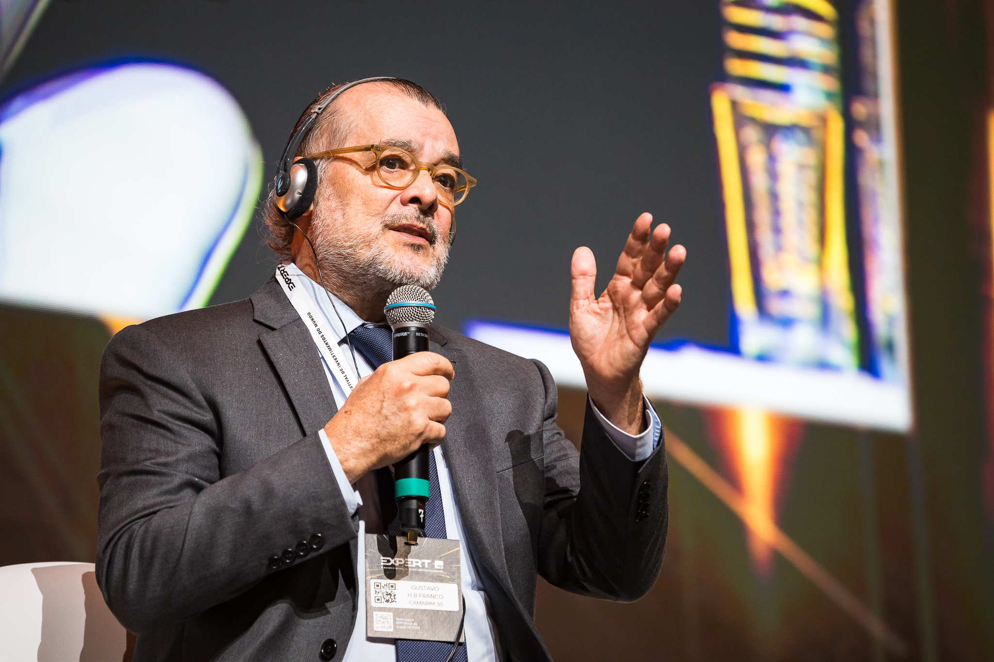 “Fico preocupado com o problema de comunicação do BC”, diz Gustavo Franco