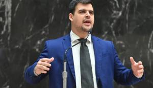 AtlasIntel: Bruno Engler, candidato apoiado por Bolsonaro, lidera em ...