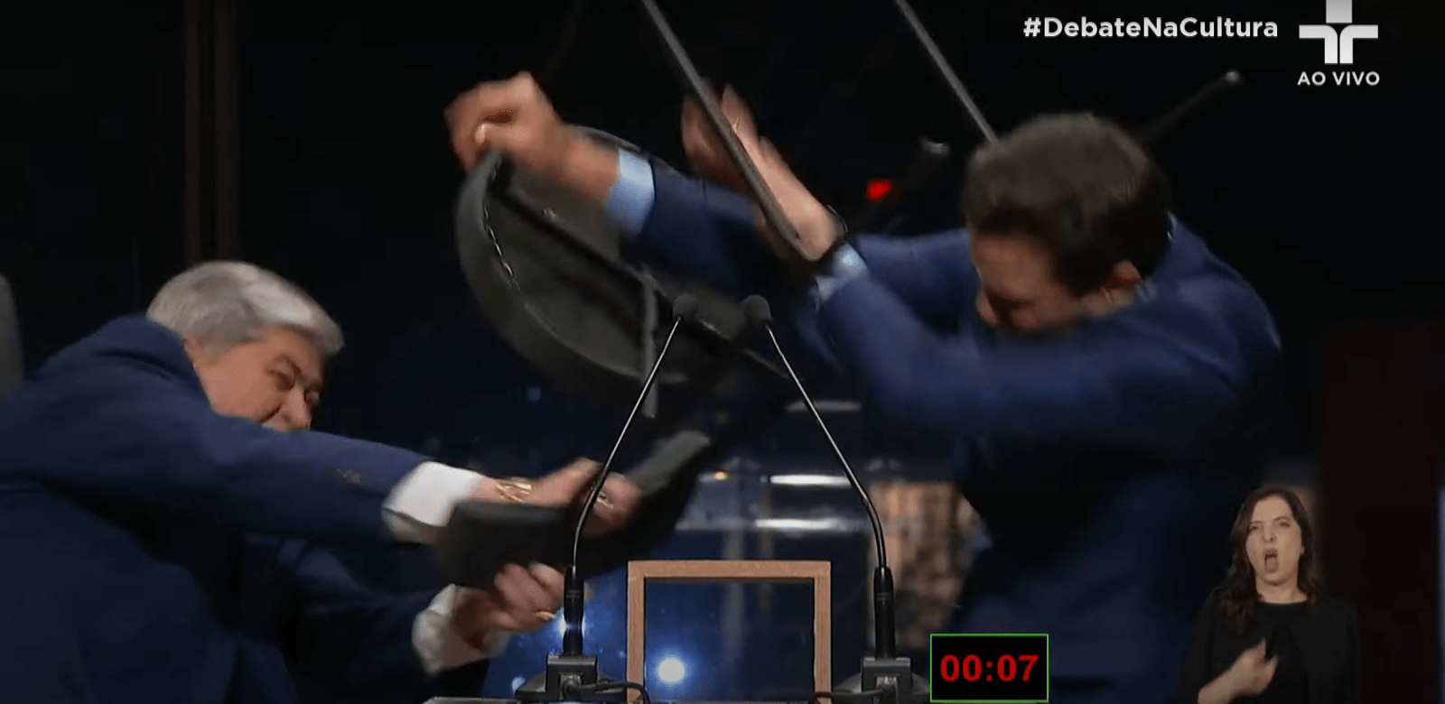 Datena diz que não autorizou uso de cadeirada em propaganda: “Não me ...