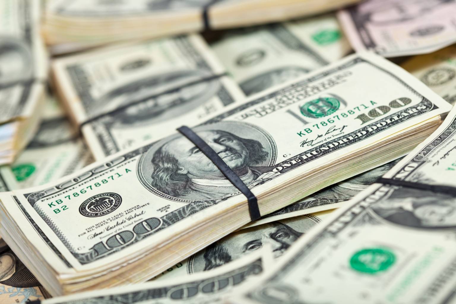 Dólar fecha em leve alta, a R$ 5,75, de olho em tarifas dos EUA; sobe 0 ...