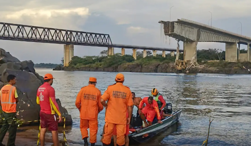 Marinha retoma buscas por vítimas de queda de ponte no Rio Tocantins ...