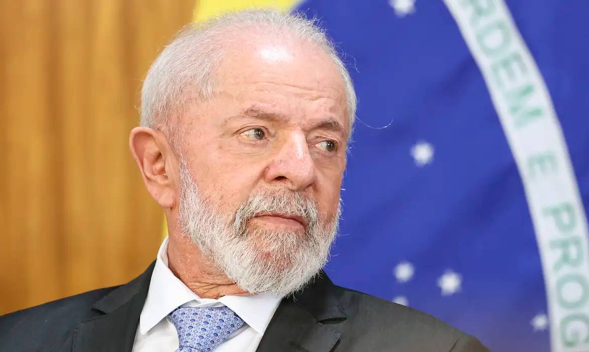 Lula vê obstáculos para PEC da Segurança, mas tenta nova versão