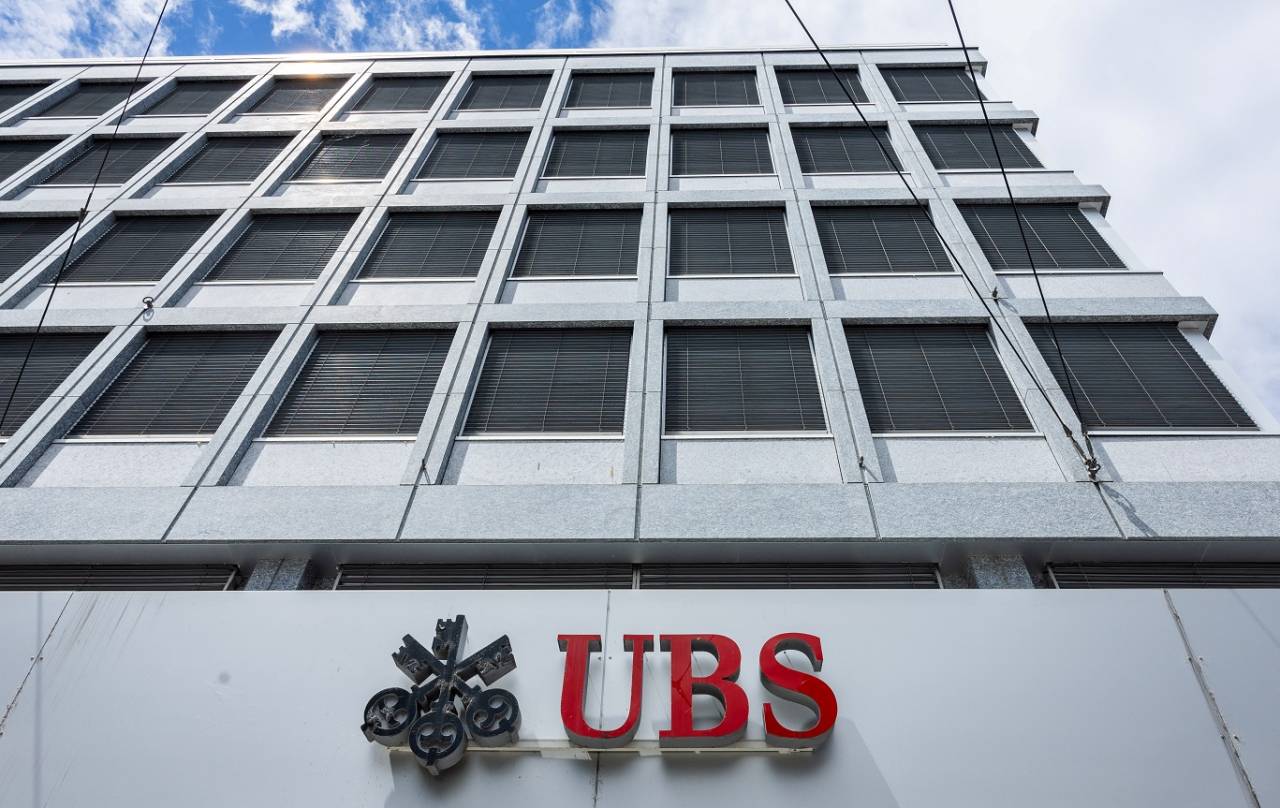 Lucro do UBS no 1º tri supera previsões, mas tarifas de Trump ...