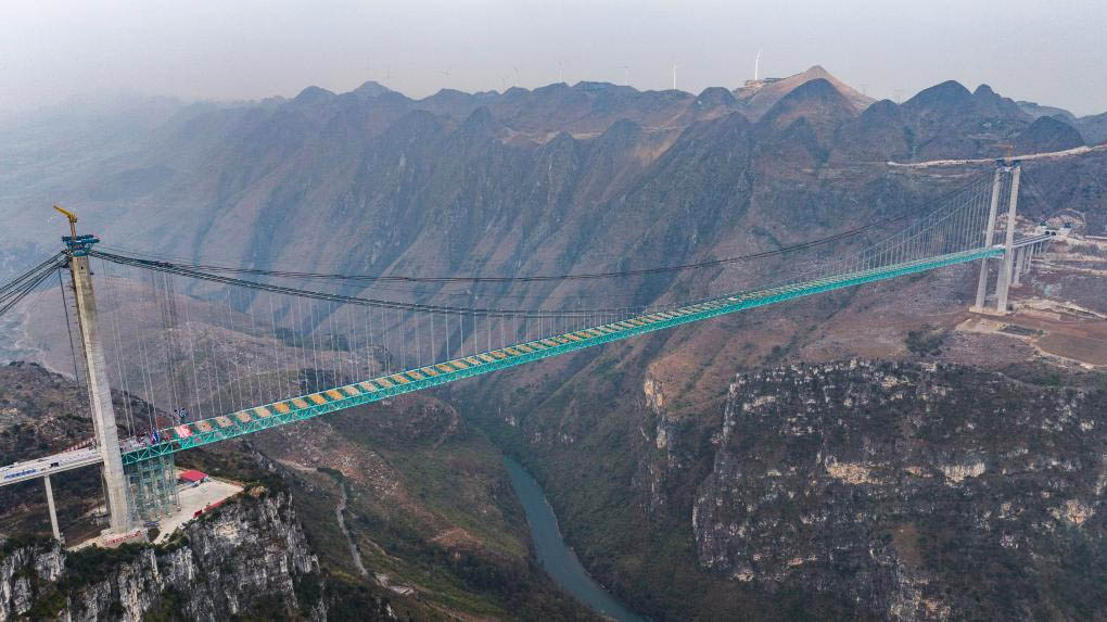 China se prepara para inaugurar a ponte mais alta do mundo, com 625 ...