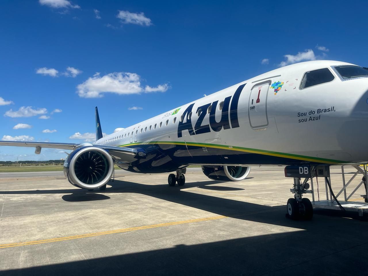 Azul (AZUL4) nega formalização de negociação sobre financiamento de US ...