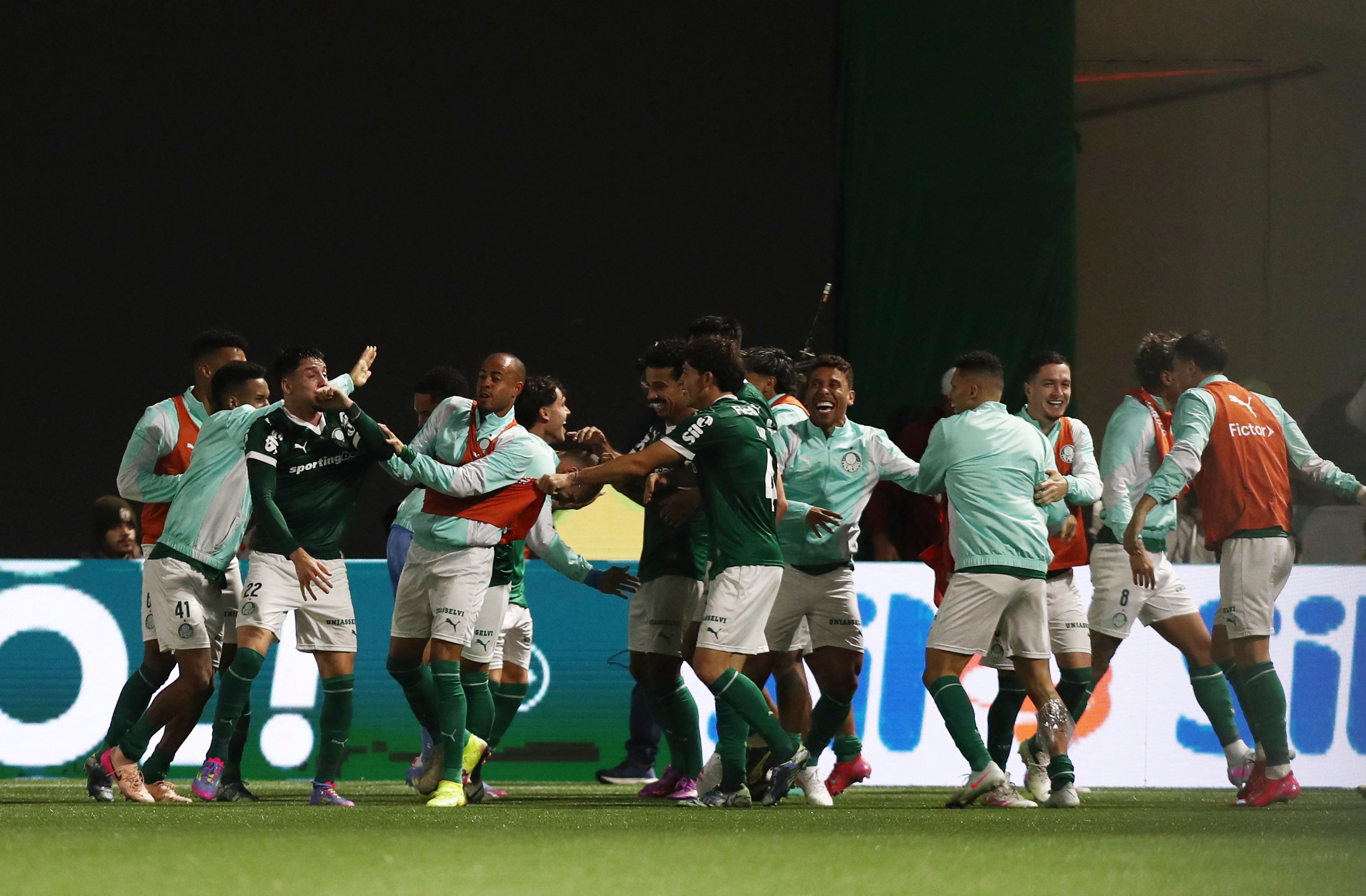 Arena Barueri é interditada pela FPF; Leila vê represália por eleição ...