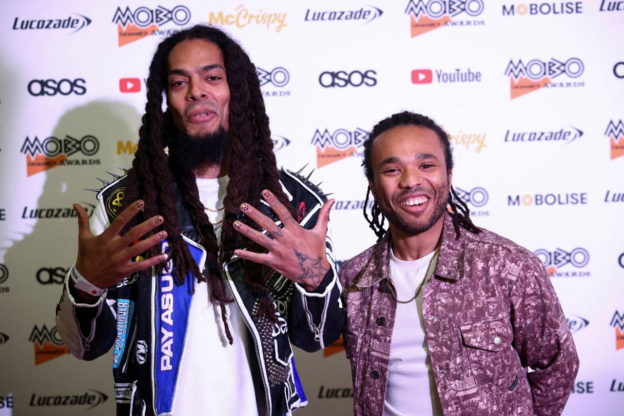 EUA revoga vistos de rappers por cântico contra Israel em festival na ...