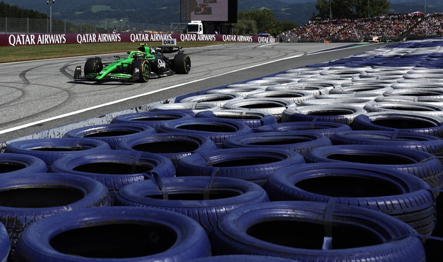 Bortoleto roda na pista e é o último no 1º treino do GP da Inglaterra ...