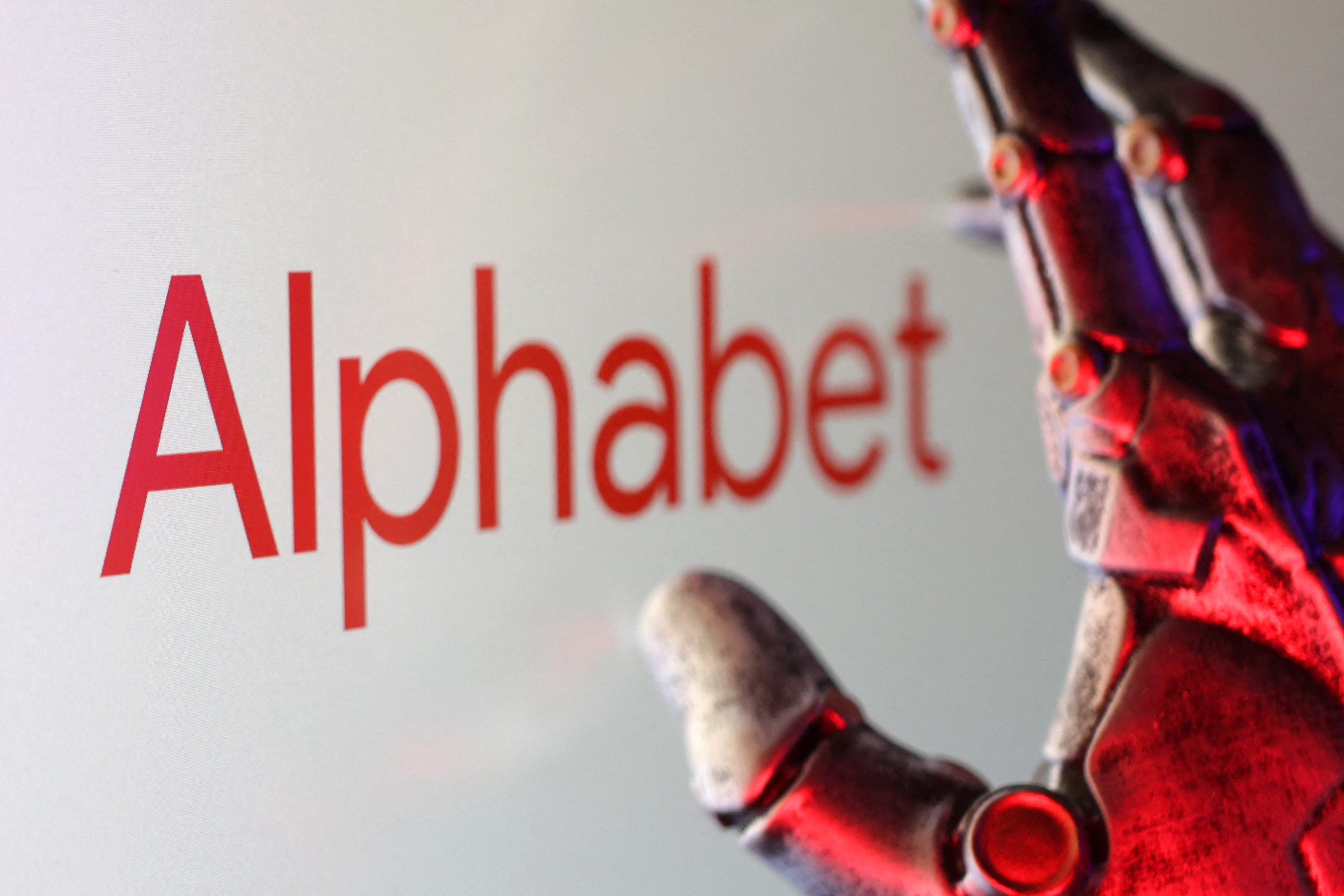 Alphabet ruma para US$ 4 tri em valor de mercado impulsionada por IA