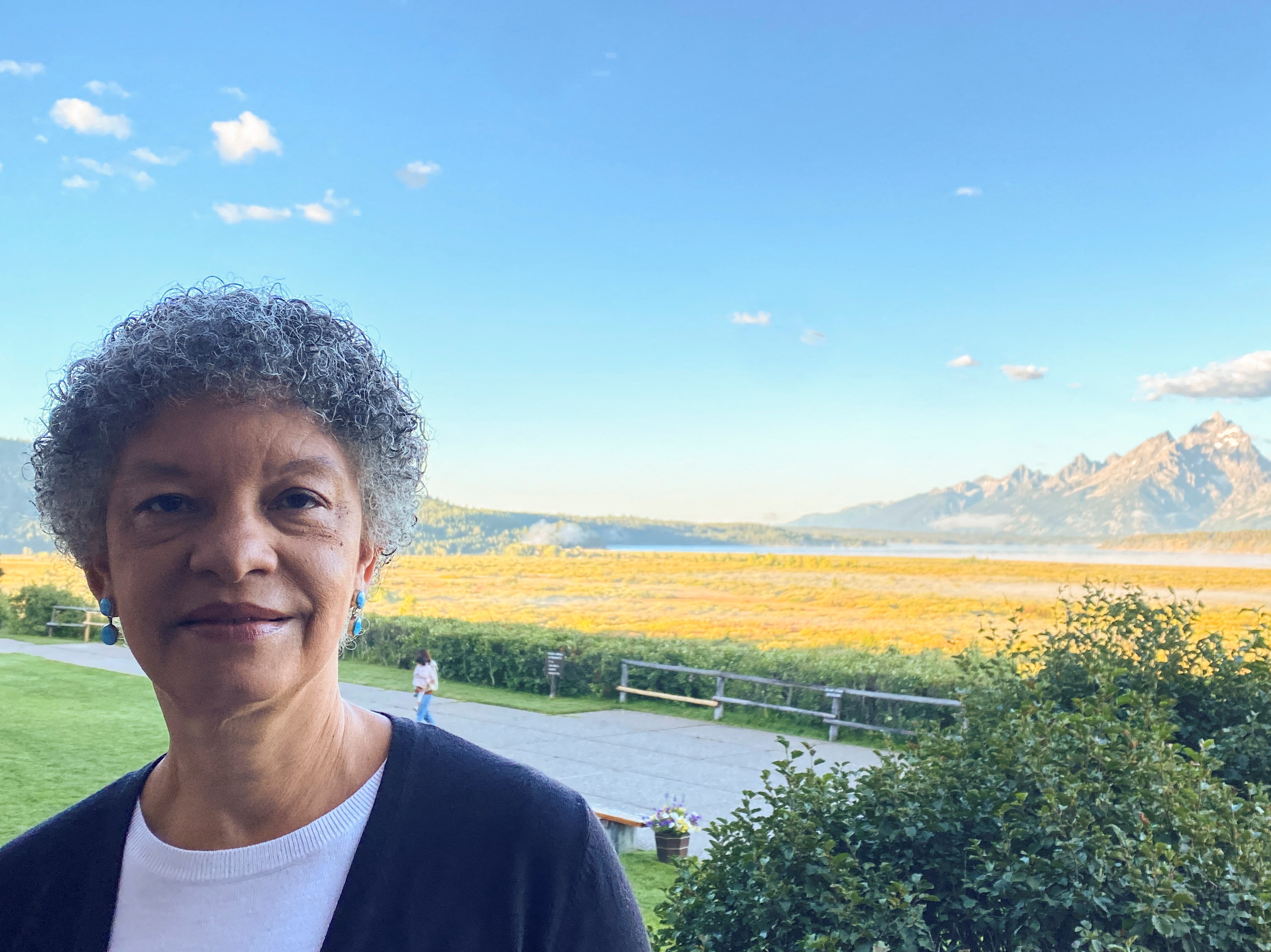 Collins, do Fed, sinaliza abertura para cortes nas taxas já no próximo ...