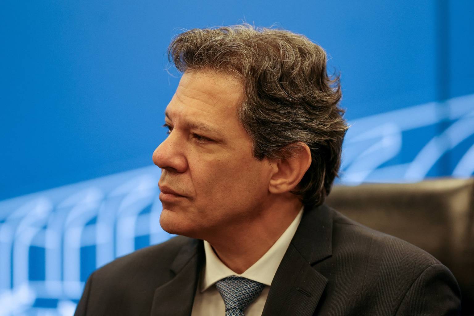 Haddad diz que taxa Selic tem que cair diante de uma melhora em dados ...