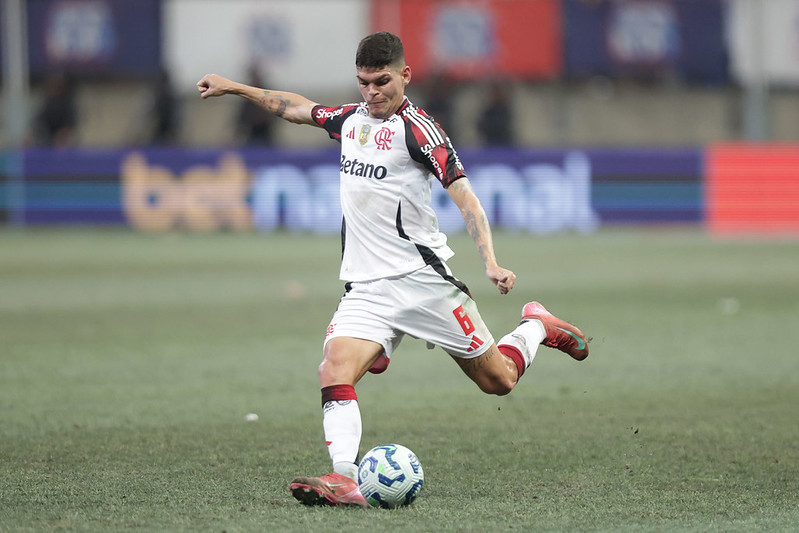 Flamengo x Palmeiras: Veja onde assistir o jogo do Brasileirão