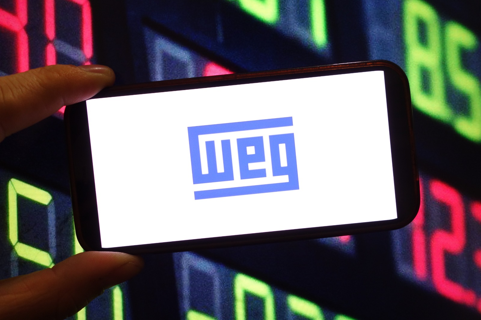 WEG (WEGE3) registra lucro líquido de R$ 1,46 bilhão no 1º tri, queda ...