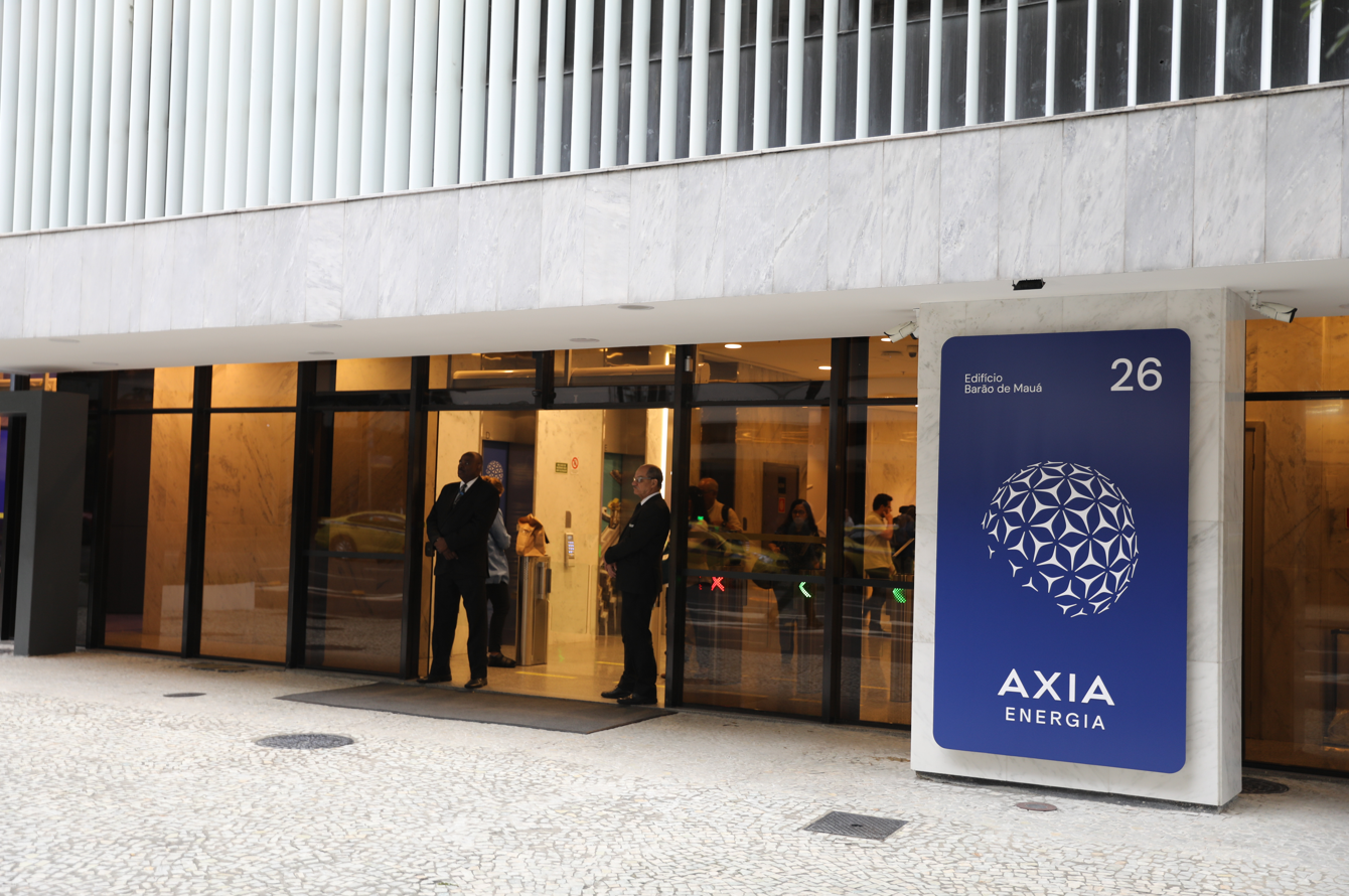Axia “em uma nova fase”: o que muda para as ações com a migração para o ...